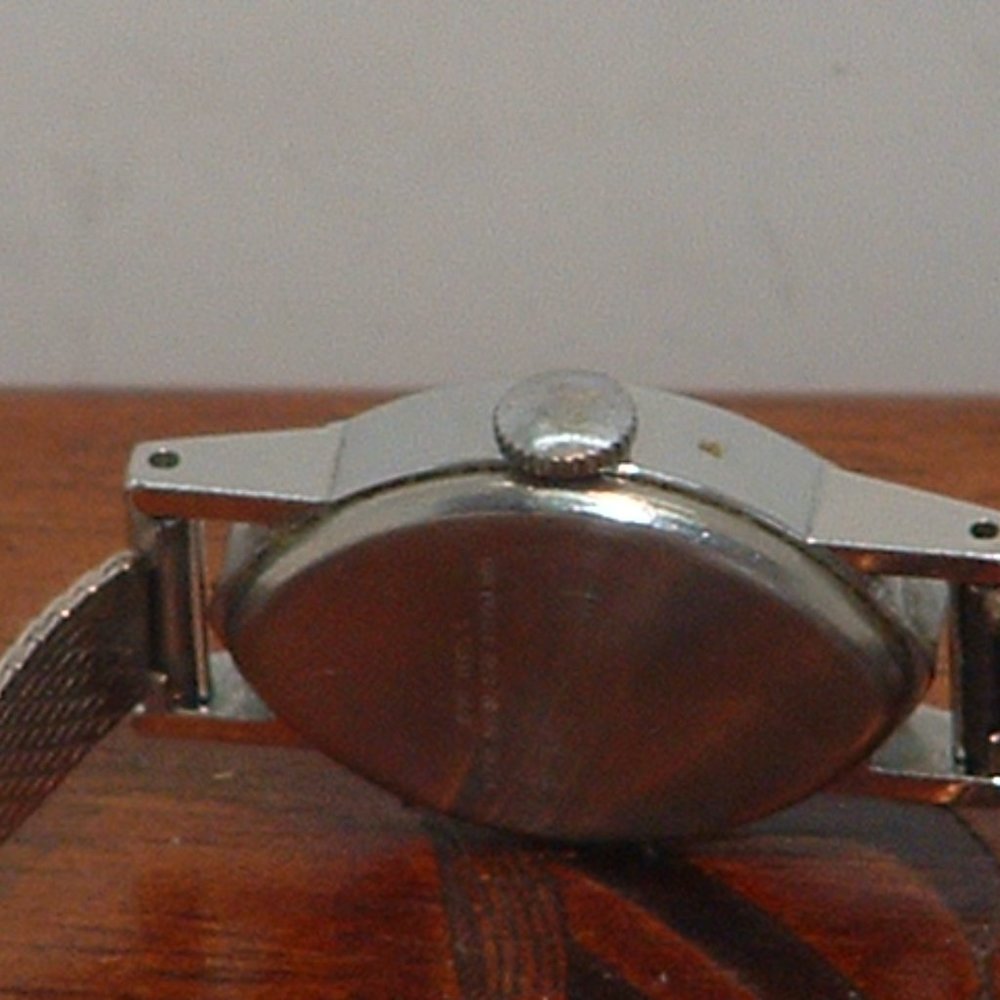 Vintage Women’s Timex Hand Wind Dress Watch - Gem